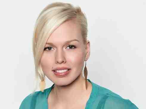 Picture of Hallie Day