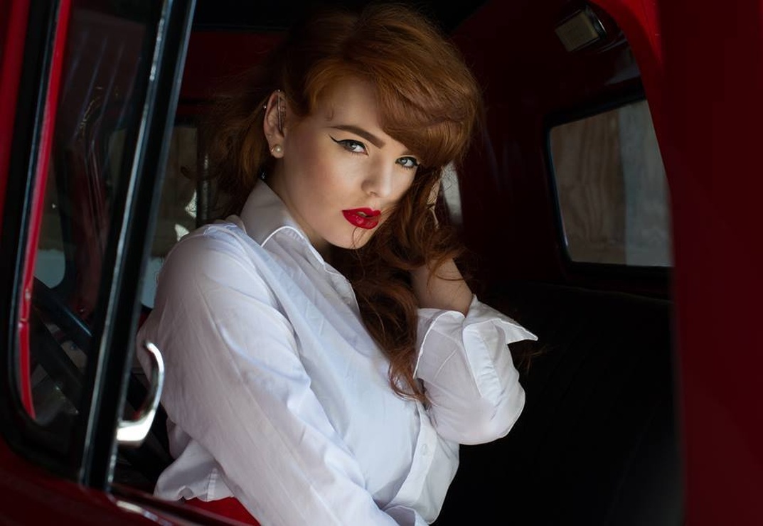 Miss Deadly Red image