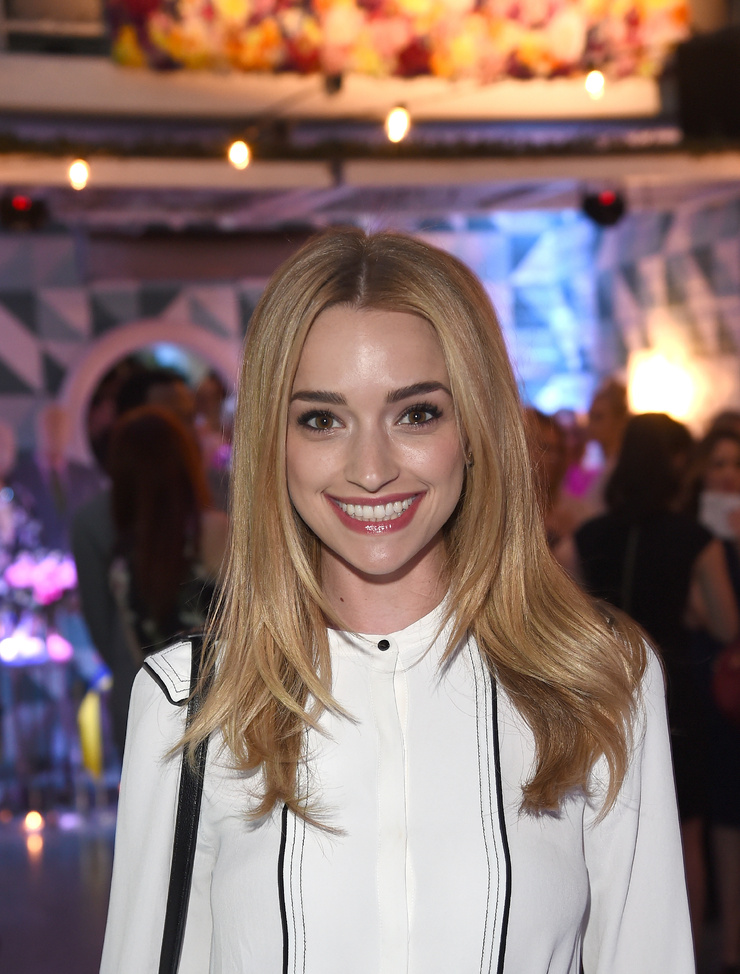 Brianne Howey image