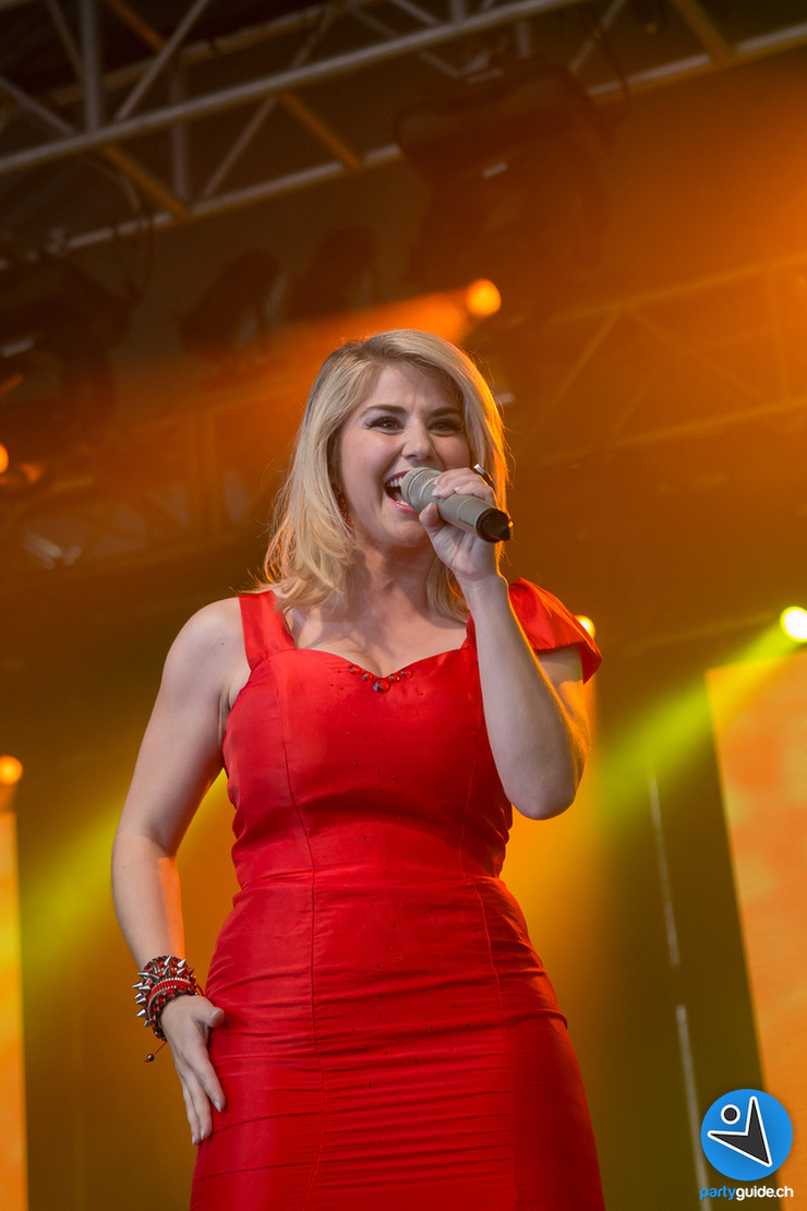 Picture Of Beatrice Egli