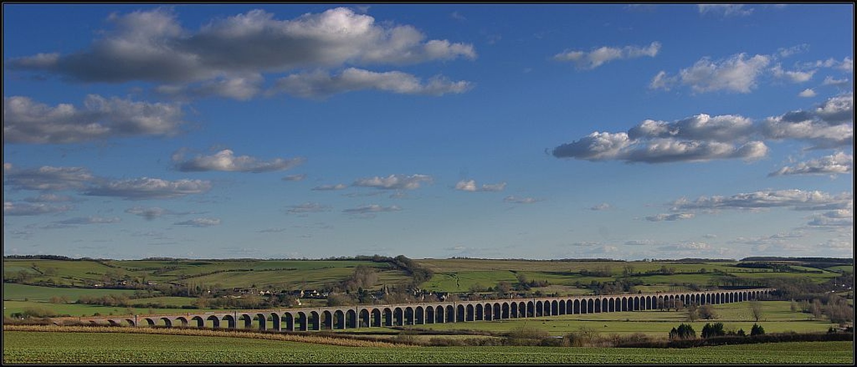 Welland (Harringworth) Viaduct, England