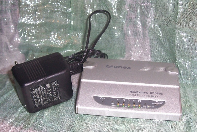 Picture of Unex NexSwitch SD050s 10/100Mbps Dual Speed Switch 5 ports