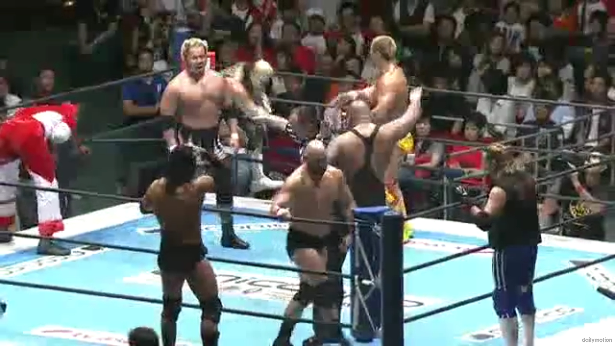 Picture of Togi Makabe, Tomoaki Honma, Captain New Japan & Mascara ...