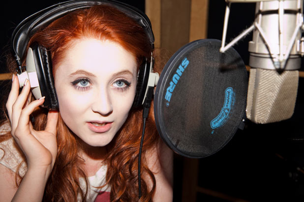 Picture of Janet Devlin