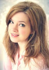 Picture of Evie Wray