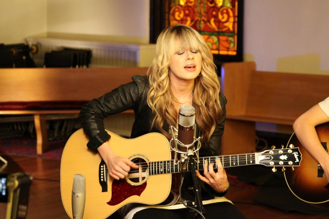 Picture of Orianthi