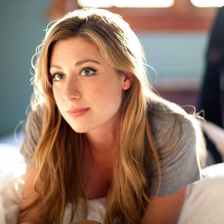 Picture of Lara Everly