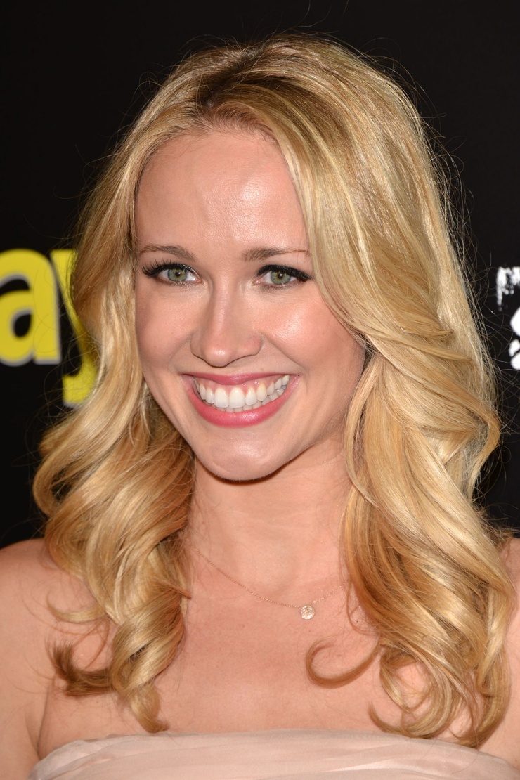 Picture of Anna Camp