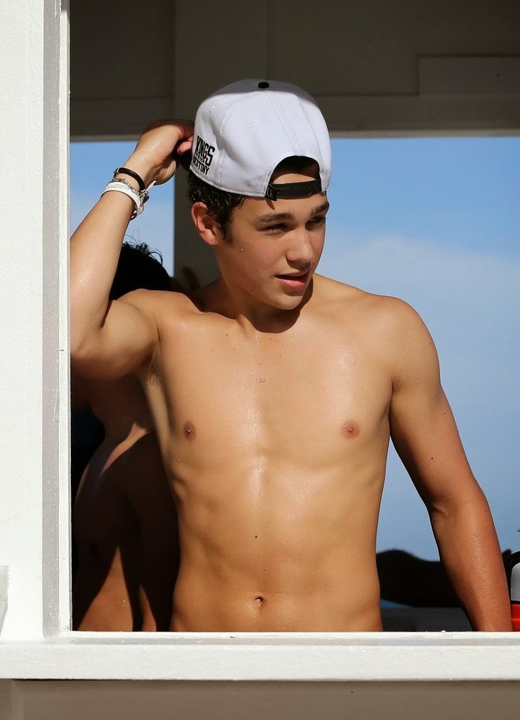 Austin Mahone image