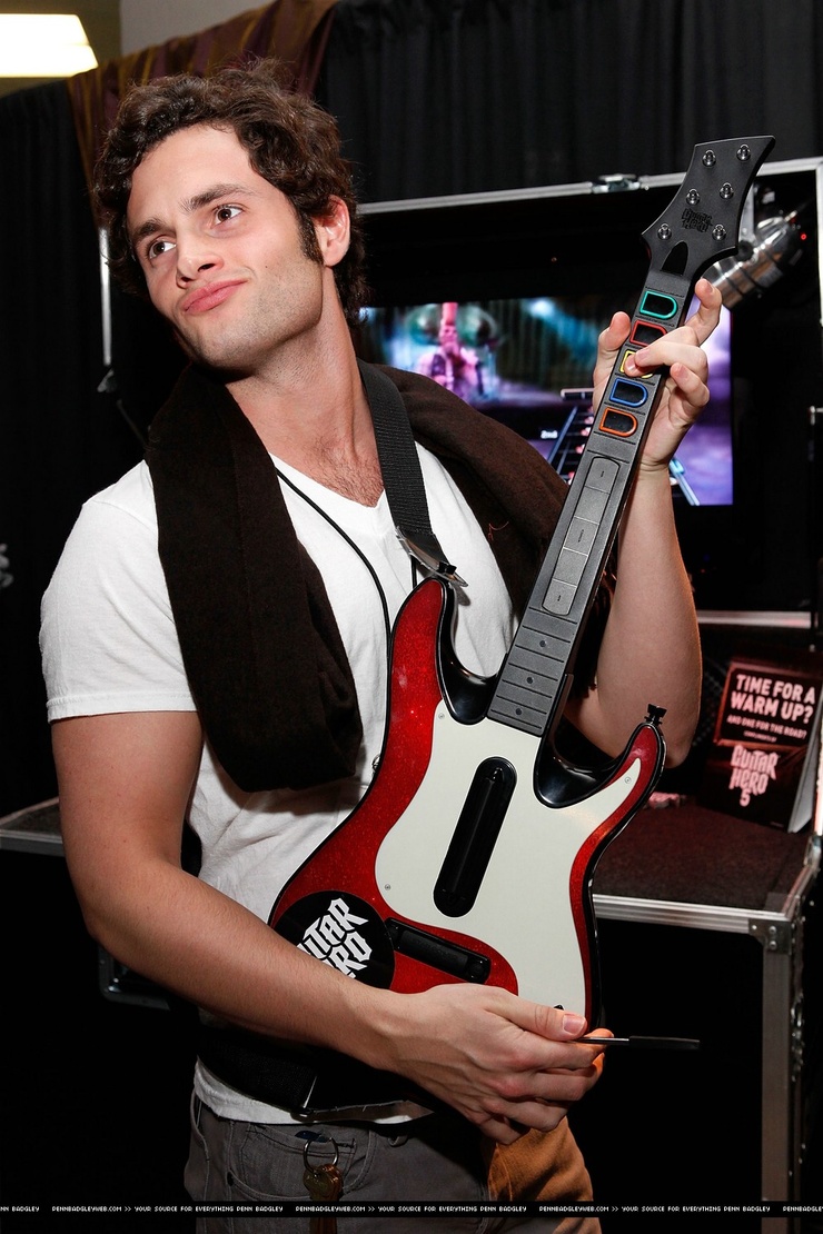 Picture of Penn Badgley