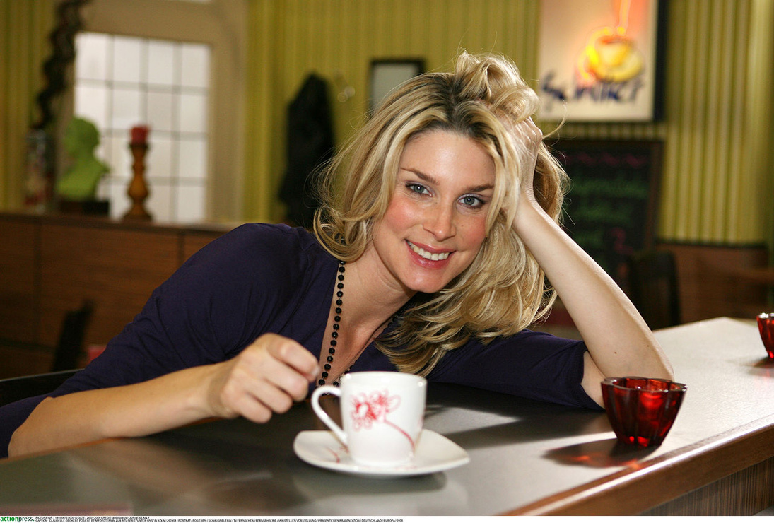 Picture of Claudelle Deckert