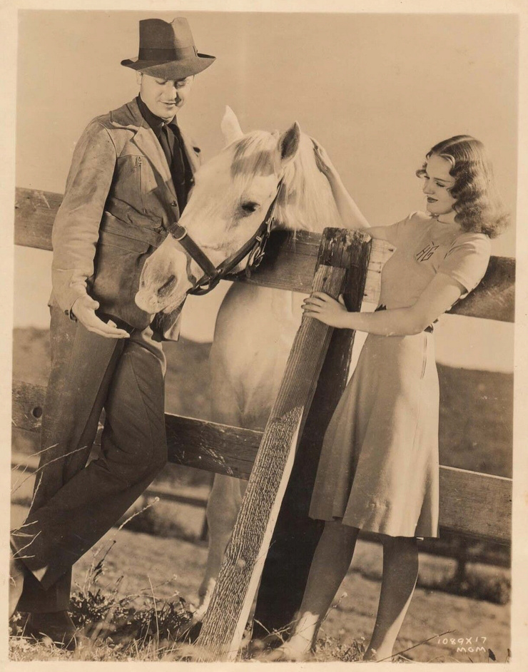 Robert Young, Helen Gilbert