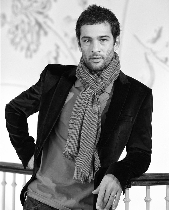 Picture of Nicolas Cazalé