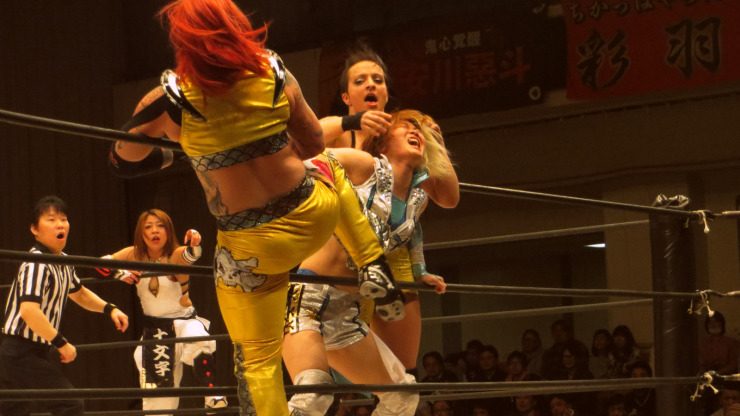 Mayu Iwatani & Jumonji Sisters vs. Dragonita, Heidi Lovelace & Hudson ...