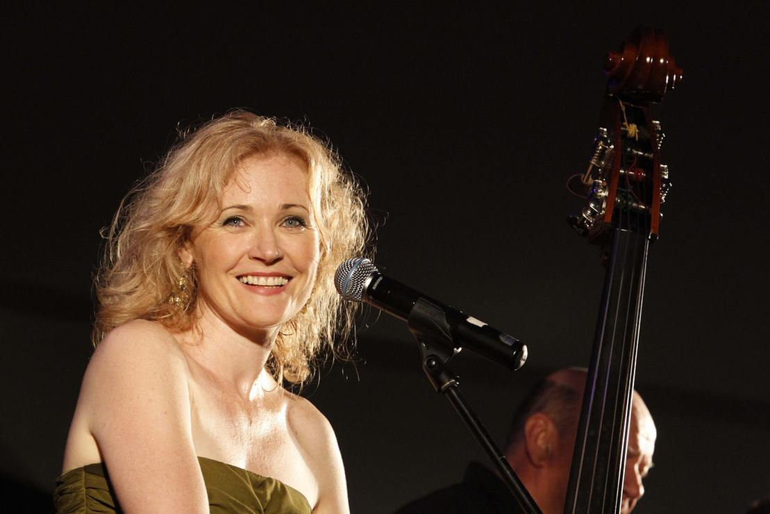 Picture of Nicki Parrott