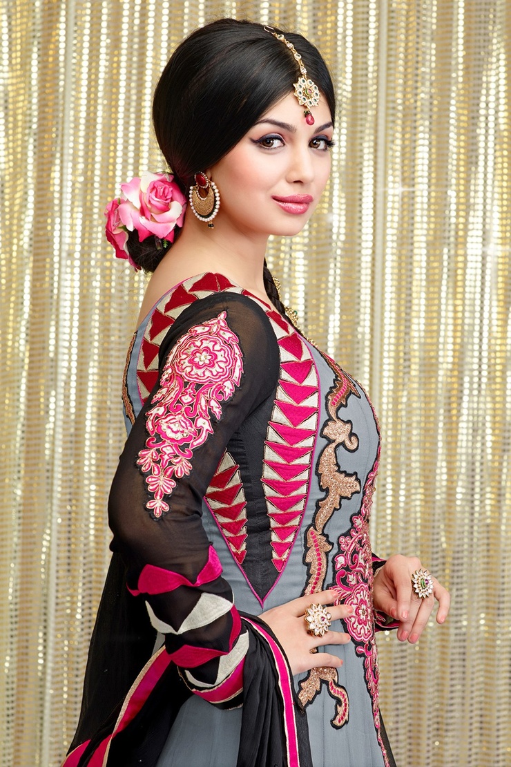 Picture of Ayesha Takia