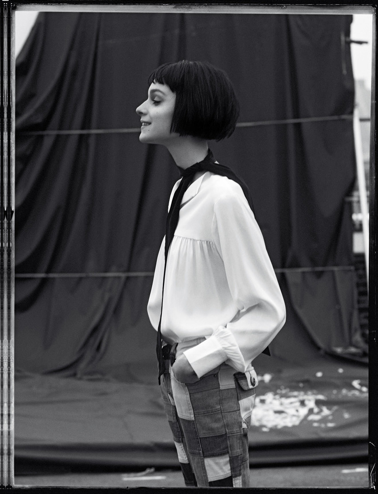Sarah Douglas image