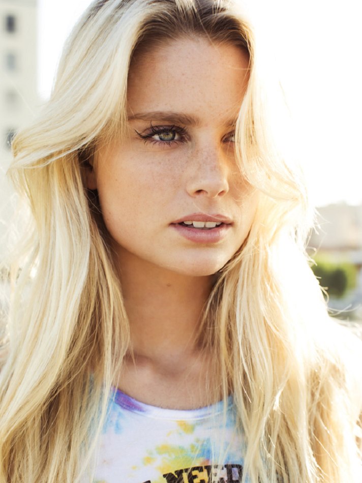 Allison Holton image