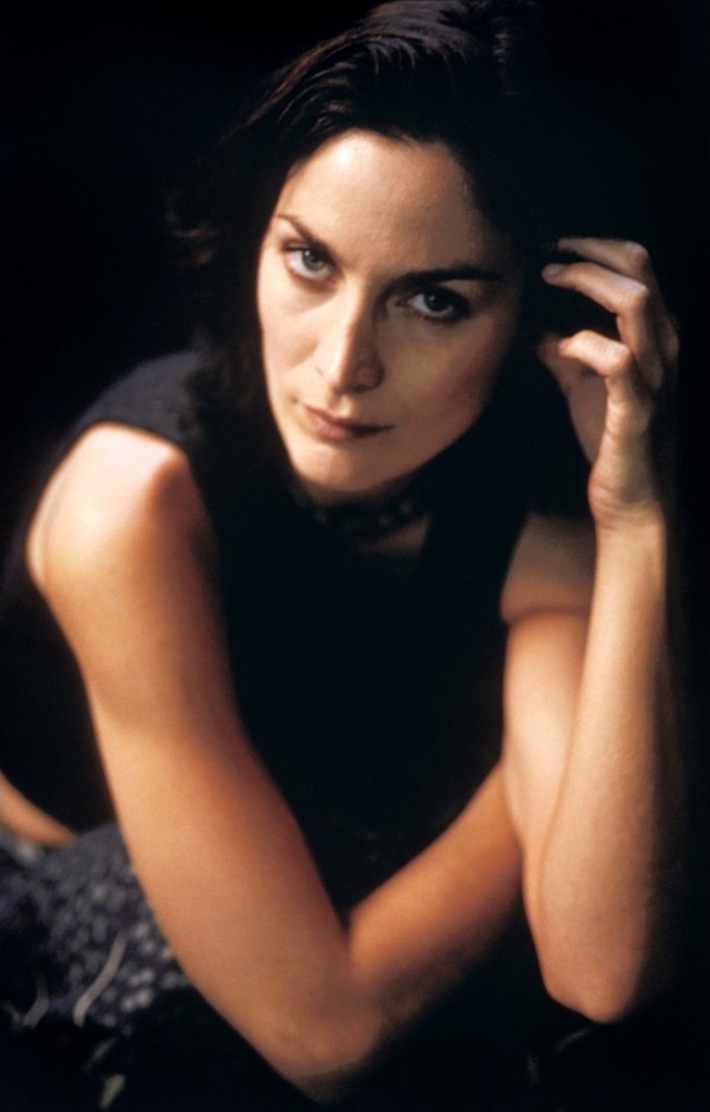 Picture of Carrie-Anne Moss