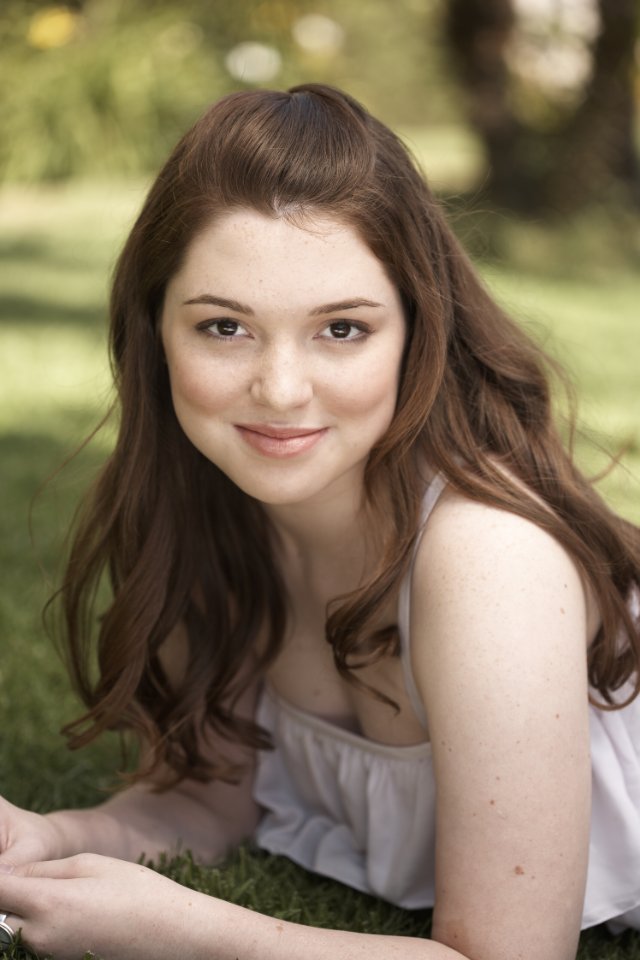Jennifer Stone picture