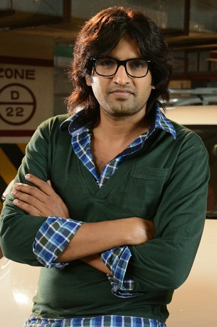 Picture of Santhanam