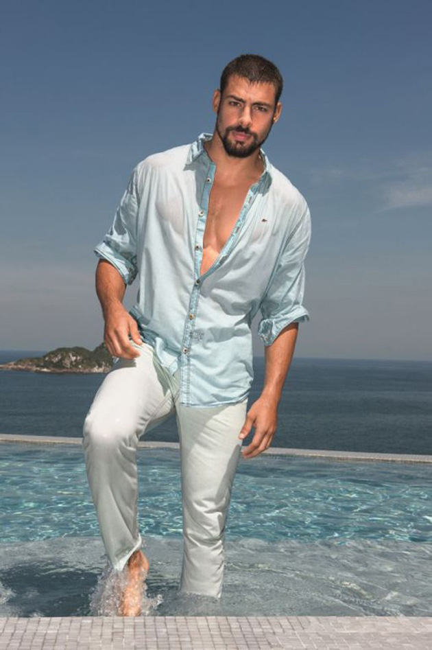 Picture of Cauã Reymond