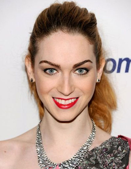 Jamie Clayton image