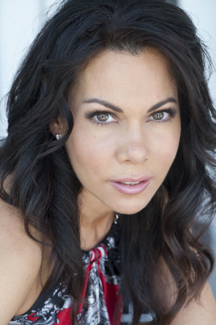 Picture of Elena Varela