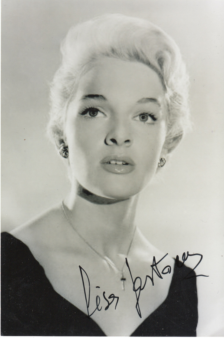 Picture of Lisa Gastoni