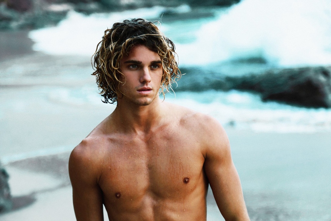 Picture of Jay Alvarrez