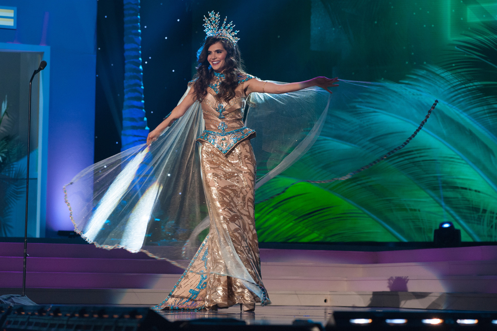 Picture of Lara Debbane