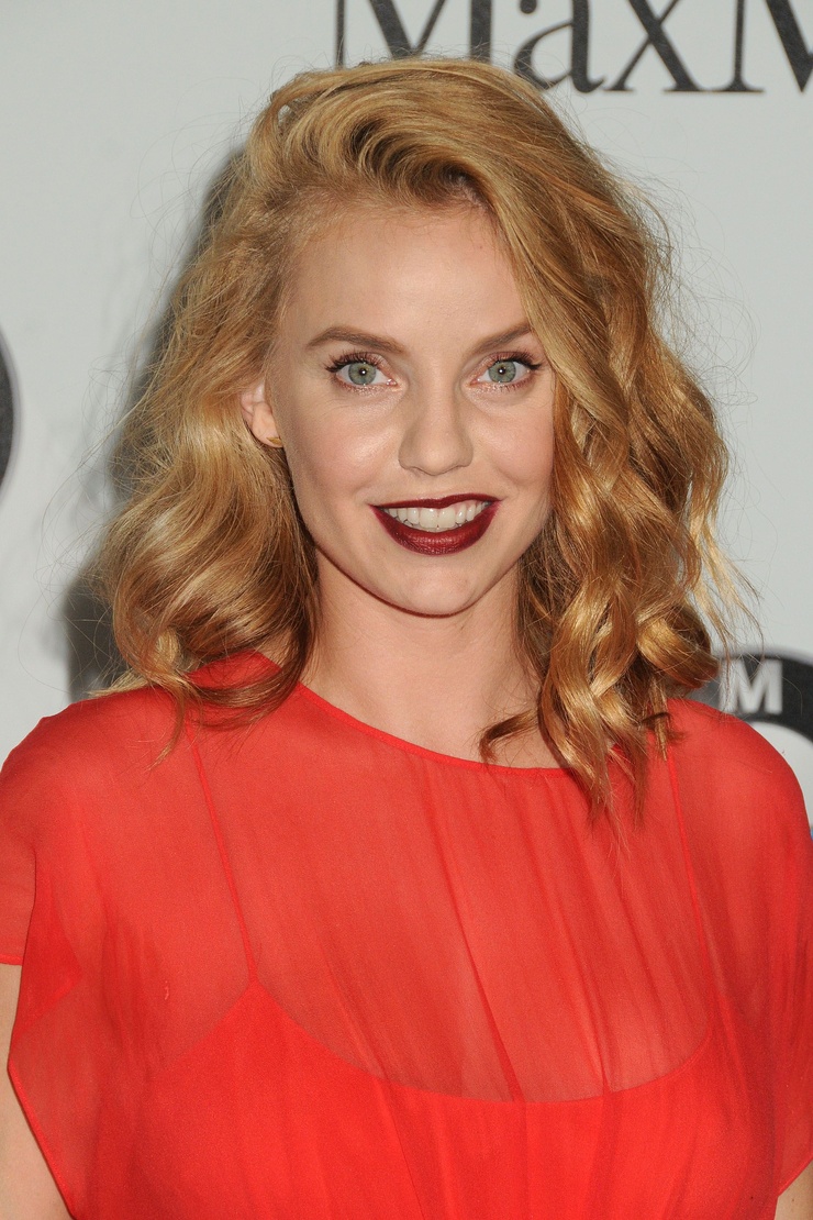 Image of Kelli Garner