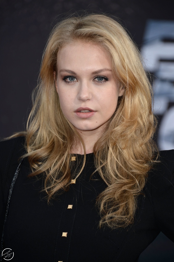 Penelope Mitchell picture