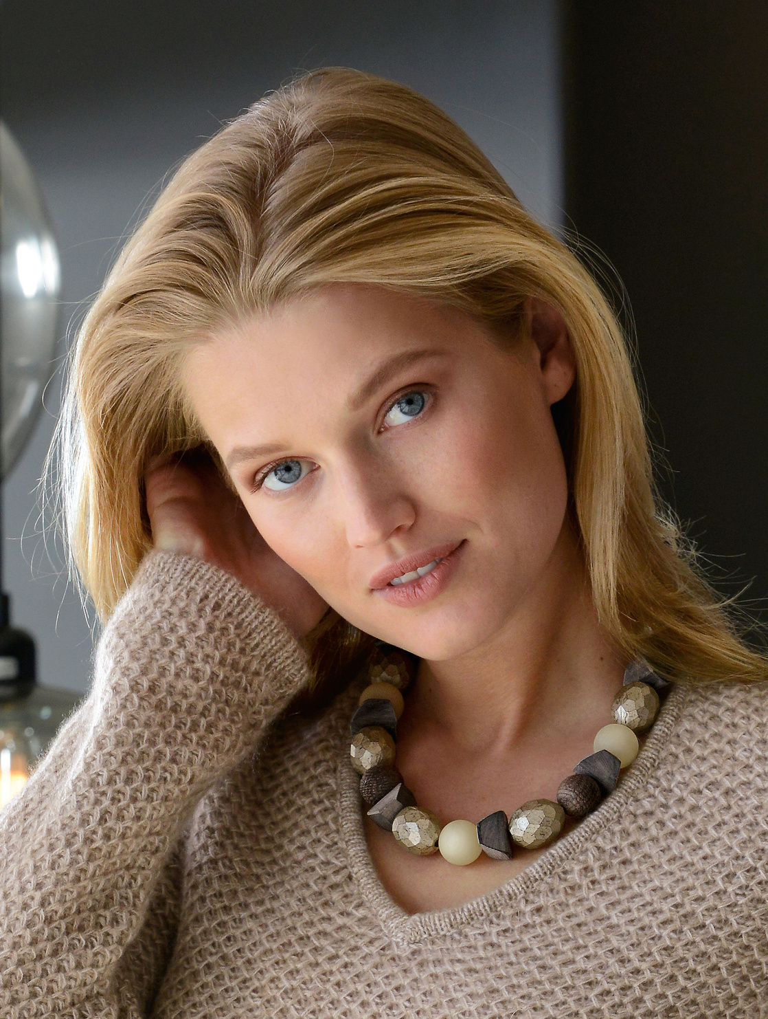 Picture of Toni Garrn