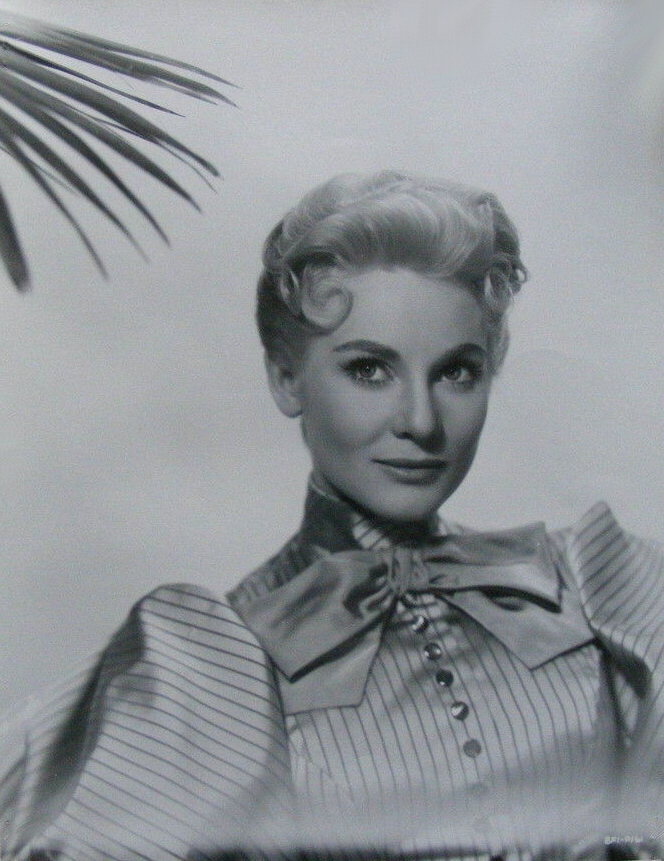 Picture of Diane Cilento