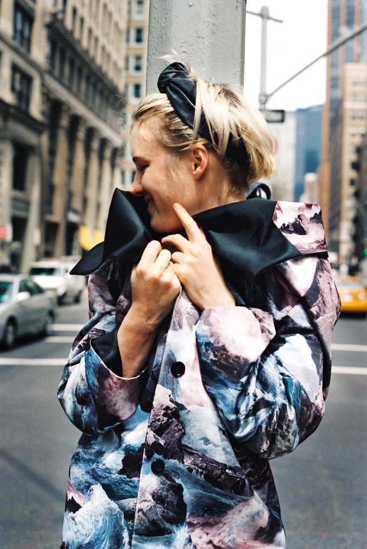 Picture of Mackenzie Davis
