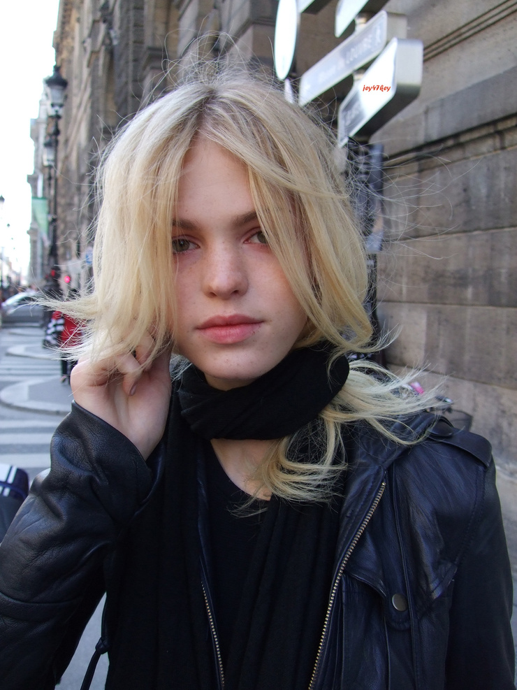 Picture of Erin Heatherton