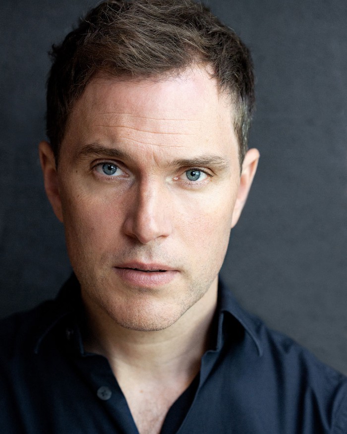 Picture of Daniel Lapaine