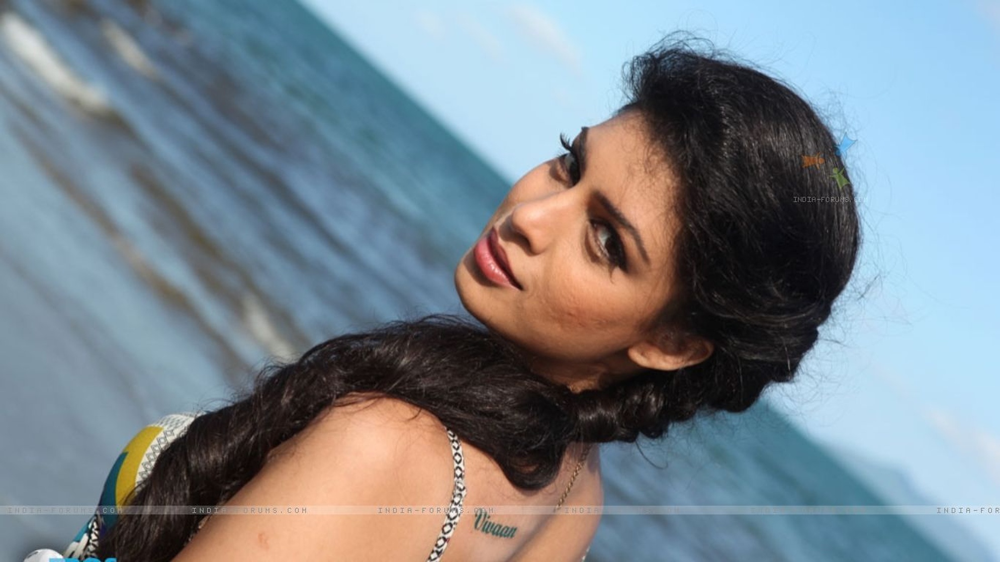 Picture of Tena Desae