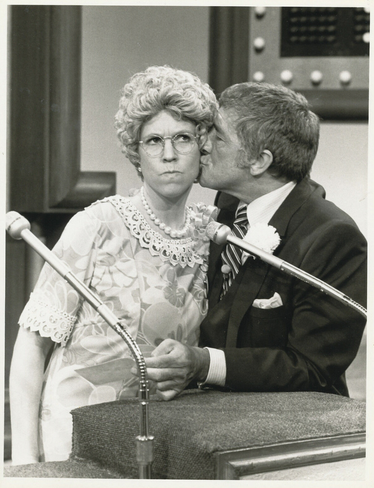 Vicki Lawrence, Richard Dawson