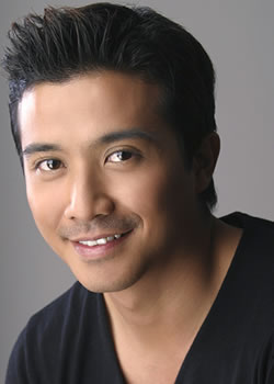 Picture of Aaron Aziz