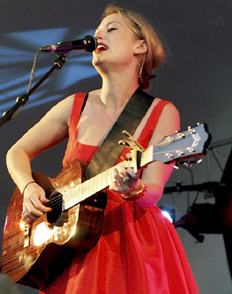 Kamila Thompson picture