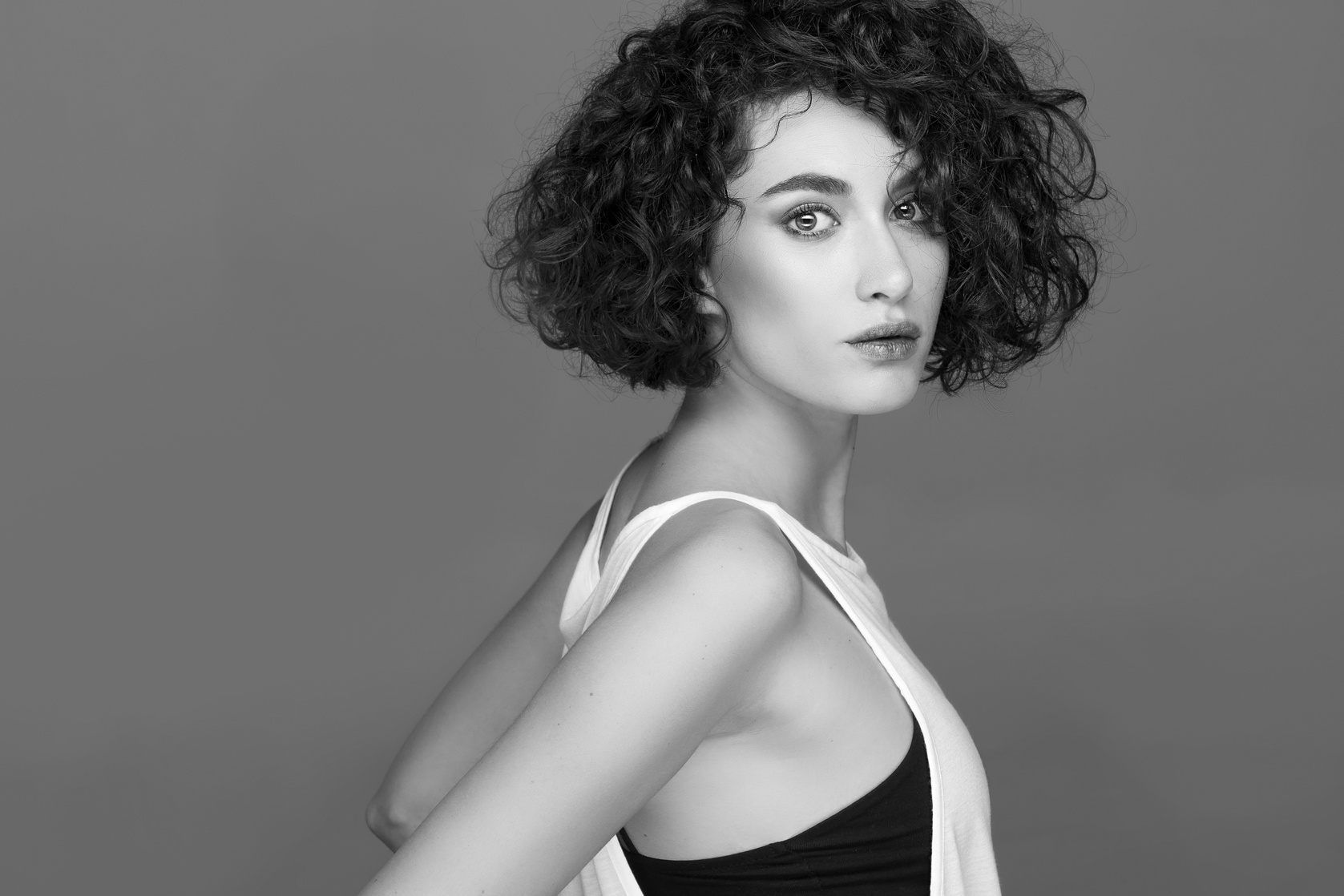 Hande Dogandemir picture