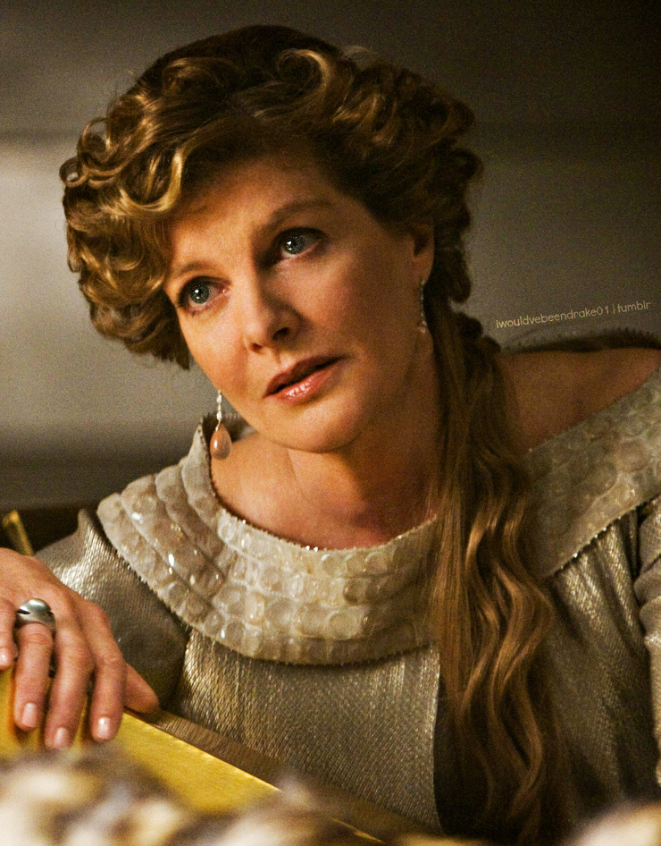 Picture of Frigga (Rene Russo)