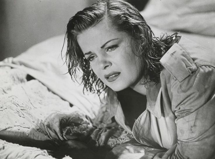 Picture of Cleo Moore