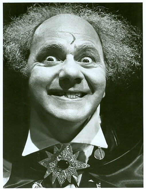 Picture of Michael Constantine