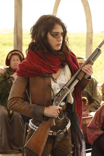Image of Lizzy Caplan