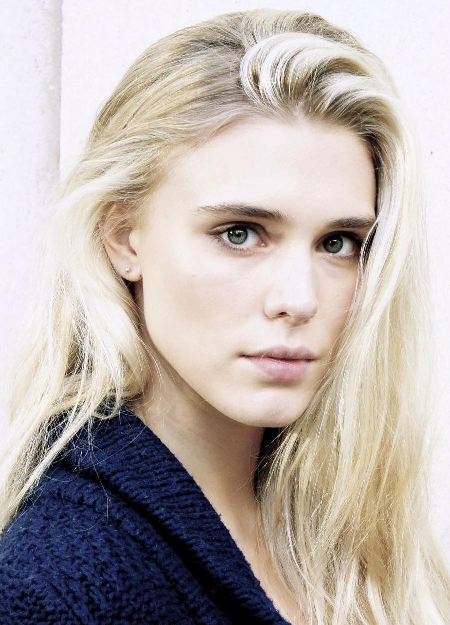 Gaia Weiss image