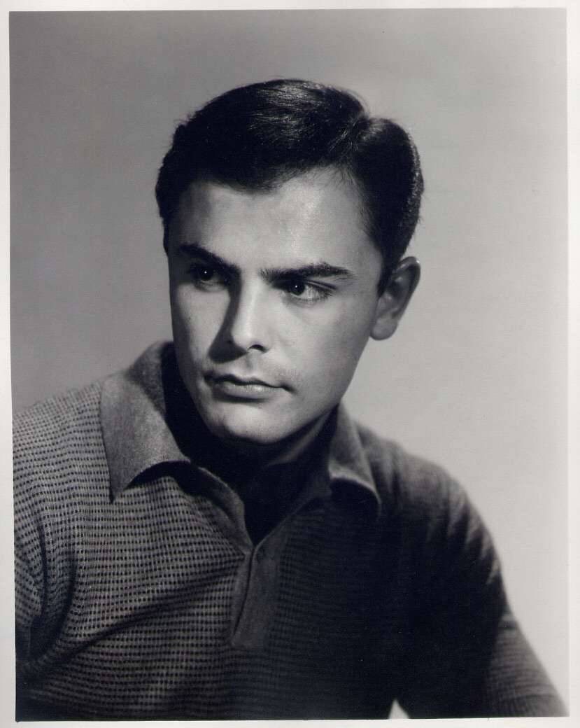 Picture of John Saxon