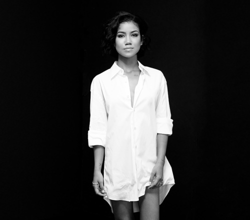 Jhené Aiko picture